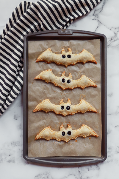 Blueberry Bat Pies - Paint Me Pink